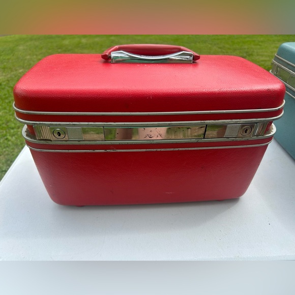 Samsonite | Bags | Vintage Red Samsonite Travel Case | Poshmark